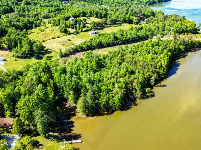 00 Lakeview Drive