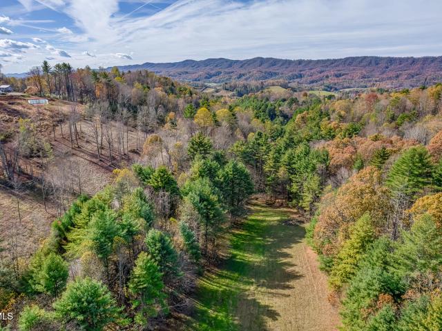 00 Laurelwood Drive