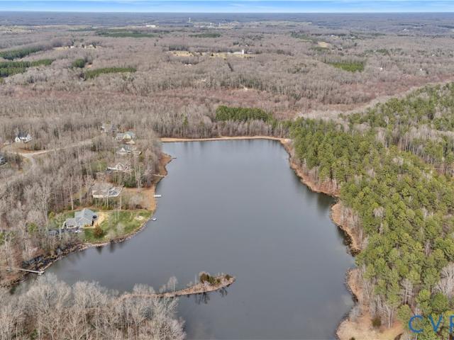 00 Maple Lake