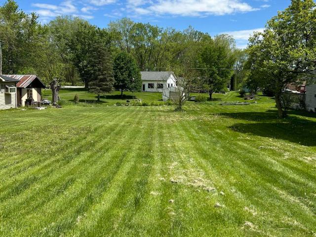00 River Road