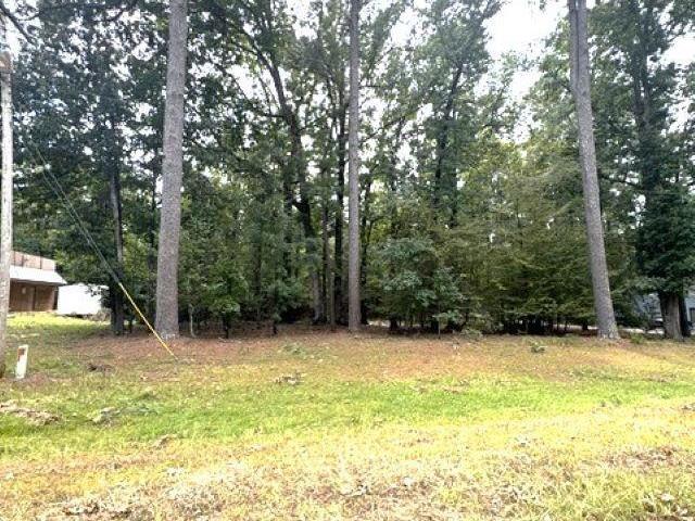 00 Roberts Drive