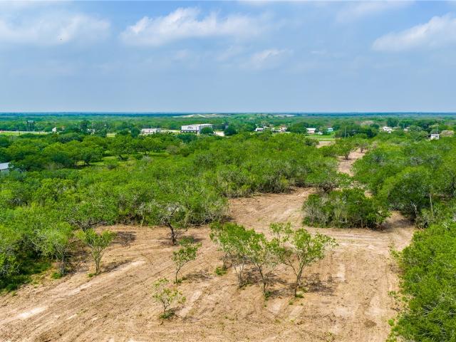 0123 N Highway 281