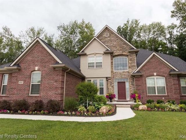 018 Steeplechase Dr, Metamora, MI 48455