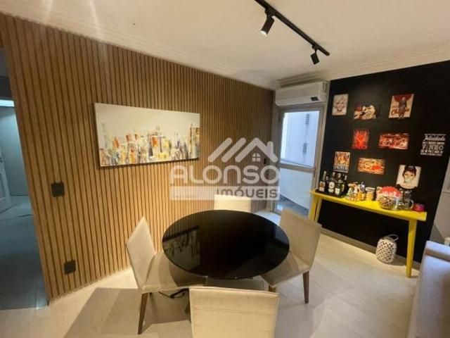 01 APARTAMENTO POR ANDAR À VENDA COM 3 QUARTOS, SUÍTE E 2 VAGAS