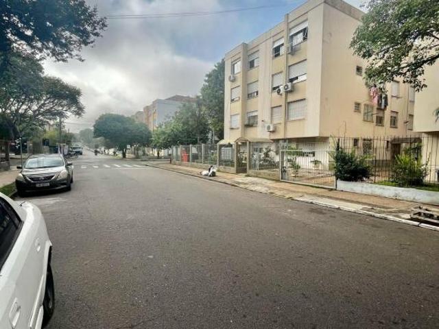01 dormitório, junto ao Nacional Leopoldina, sala, banheiro, cozinha e área