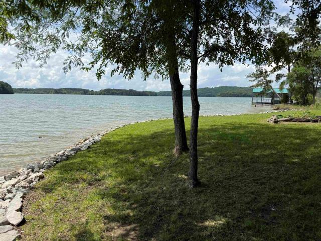 01 Lakefront Dr