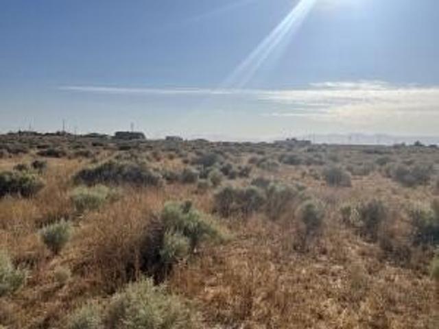 01 Norwich Ct, California City, CA 93505