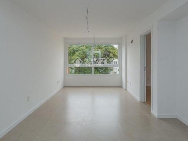 01 QUARTO COM LAVABO, SUÍTE. CHURRASQUEIRA, GARAGEM, ELEVADOR E INFRA