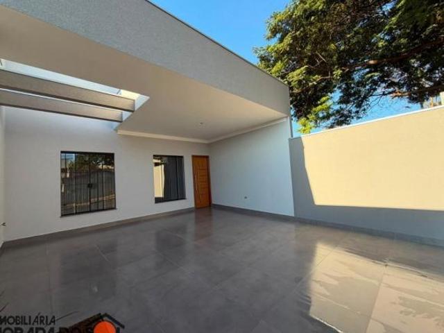 01 SALA DE ESTAR01 JARDIM DE INVERNO03 QUARTOS 01 SUÍTE 02 BANHEIROS SUÍTE E SOCIAL01 COZINHA