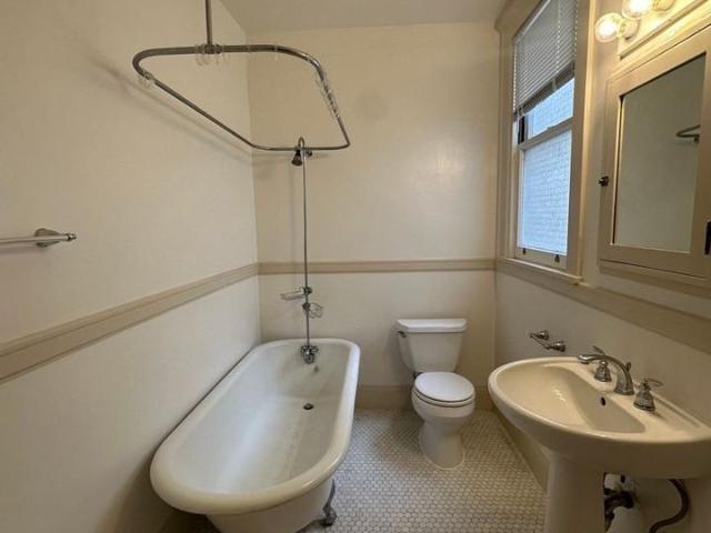 020 3721 25th 1 Bedroom Apartment for Rent at 3721 25th St, San Francisco, CA 94110 Noe Valley