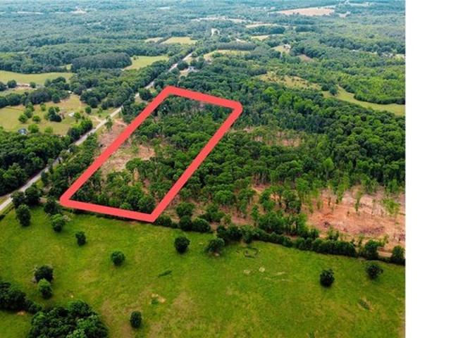 020 Mike McConnell Ave, Iva, SC 29655