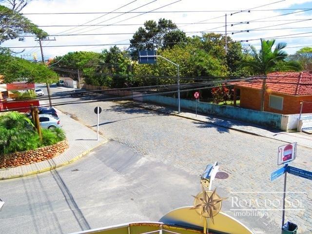 023 Residencial Ribeiro apartamento frente à Avenida de Bombinhas 50 metros do Mar