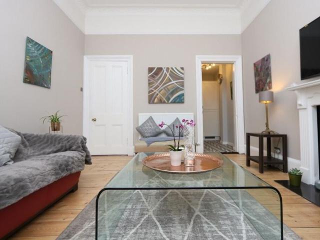 0/2, 268 Crow Road