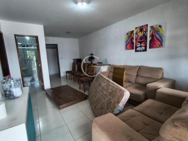 02 CASAS COM PISCINA E TERRENO GRANDE COM POTENCIAL PARA COMÉRCIO