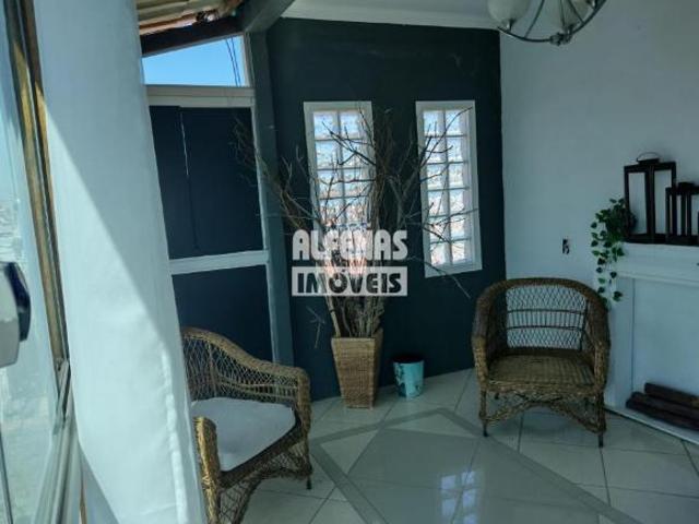 02 Casas de 03 quartos suíte, 540mt² metros no Bairro Fonte Grande Contagem MG