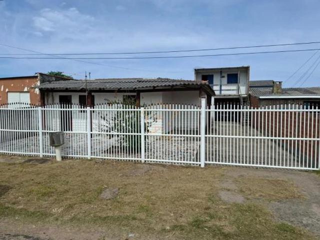 02 casas e 01 apartamento semi acabado