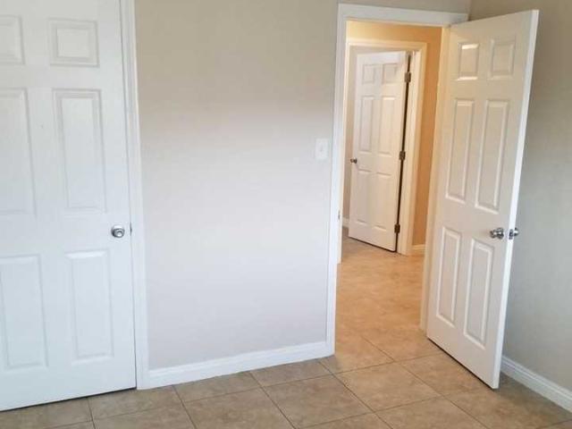 02 Leatrice 2 Bedroom Apartment for Rent at 325 E Leatrice Ln, Anaheim, CA 92802