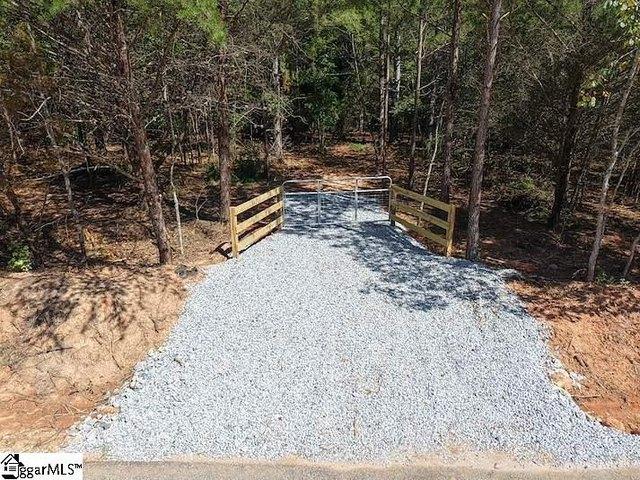 02 Owens Dr, Laurens, SC 29360