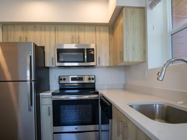 037 1834 Apartments 1 Bedroom Apartment for Rent at 1834 Nw 25th Ave, Portland, OR 97210 Northwest District