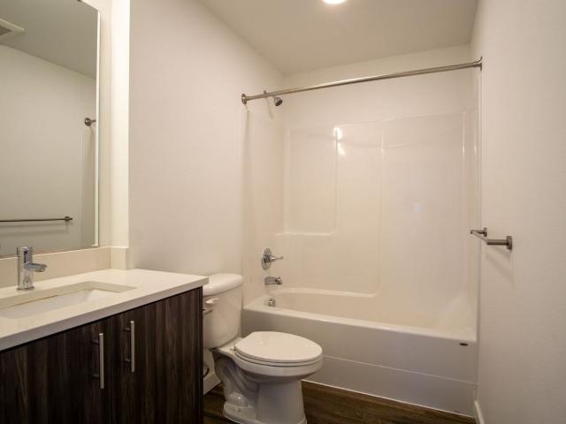 037 1834 Apartments 1 Bedroom Apartment for Rent at 1834 Nw 25th Ave, Portland, OR 97210 Northwest District