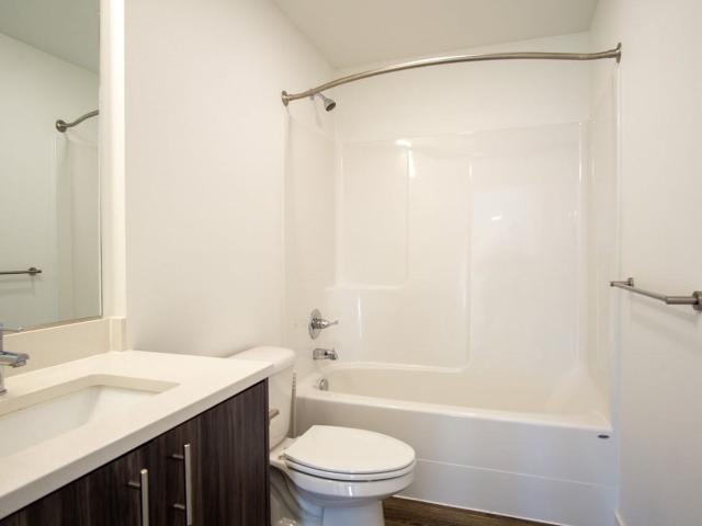 037 1834 Apartments 2 Bedroom Apartment for Rent at 1834 Nw 25th Ave, Portland, OR 97210 Northwest District