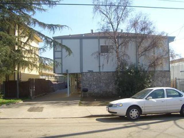 03806 2 Bedroom Apartment for Rent at 3806 39th Ave, Oakland, CA 94619 Redwood Heights