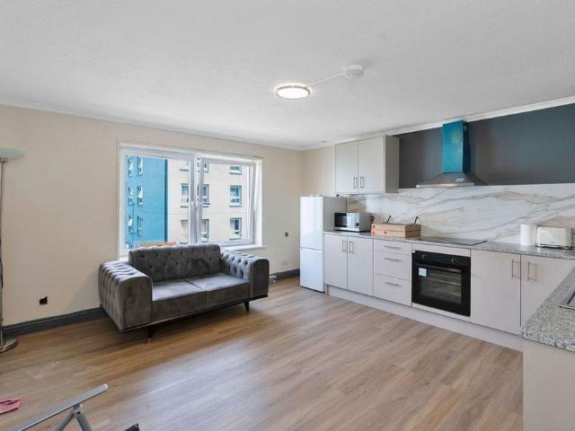 0442L Viewcraig Gardens, Edinburgh, EH8 9UL