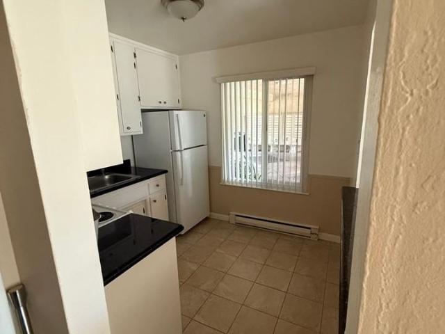 044 Villa Oaks Studio Apartment for Rent at 158 N Sunnyvale Ave, Sunnyvale, CA 94086
