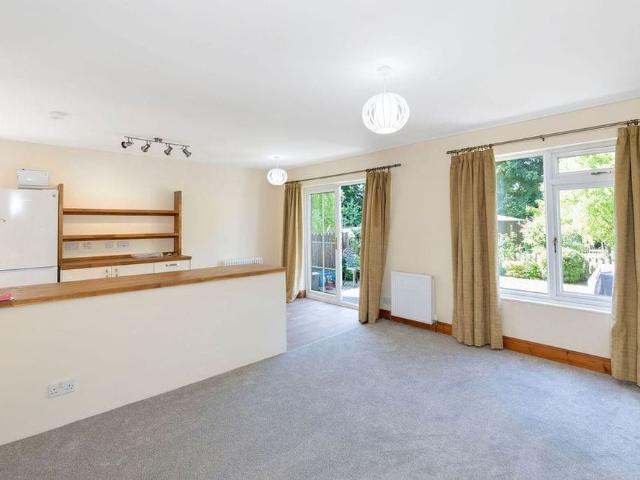 0464L Carrick Knowe Drive, Edinburgh, EH12 7EL