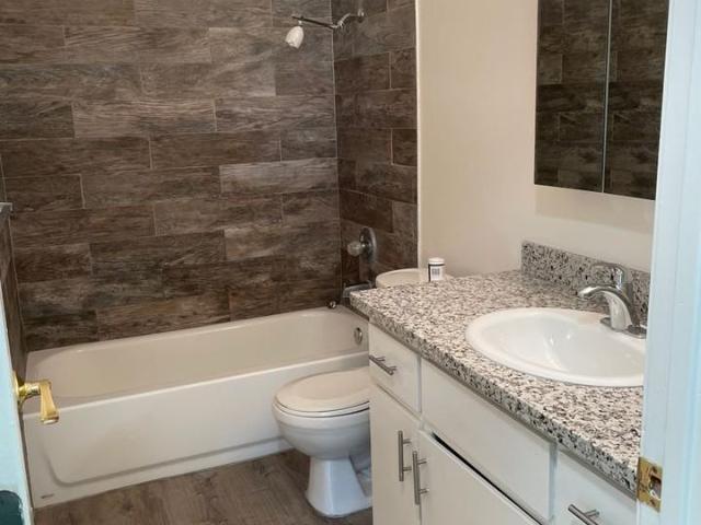 049 The Villa Apartments 2 Bedroom Apartment for Rent at 1624 The Alameda, San Jose, CA 95126 Garden Alameda