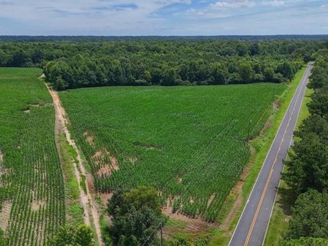 04 Titan Roberts Rd, Erwin, NC 28339