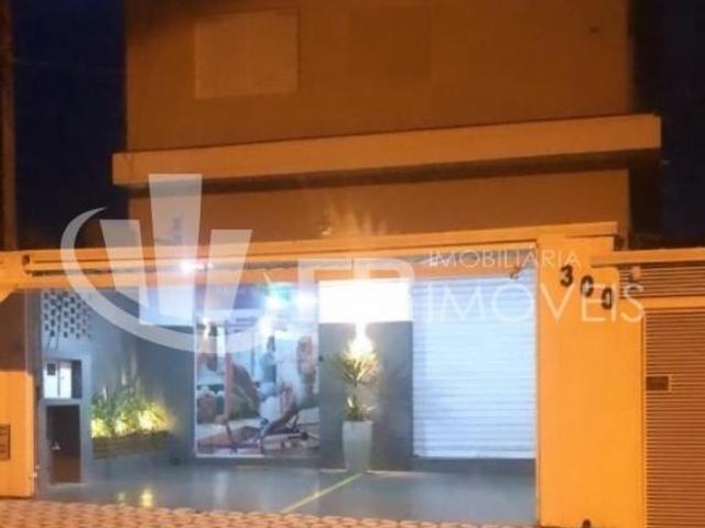 04 Casas e um salão comercial com 120 m² à venda Rua principal do bairro Jardim Piratininga Zona