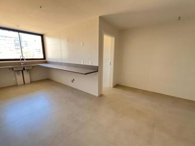04 SUÍTES BELÍSSIMO APARTAMENTO COM O QUE HÁ DE MELHOR TECNOLOGIA SOFISTICAÇÃO!