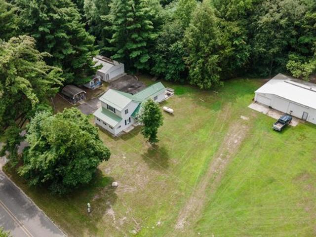 0509 rd St, Grand Junction, MI 49056
