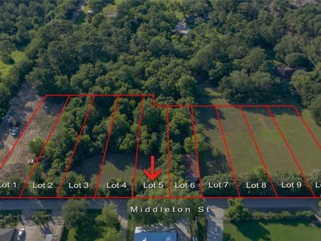 05 Middleton St, Bacliff, TX 77581