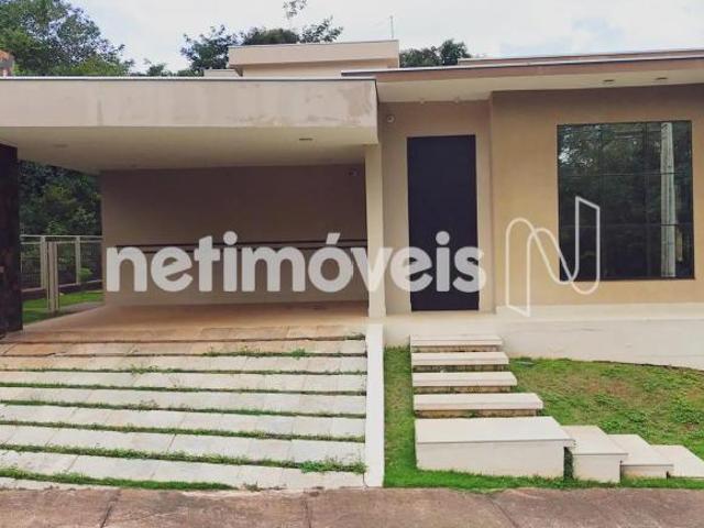 05 Quartos | 01 Suíte | DCE | Garagem Para 4 Vagas | Laje Elevada | Sala de TV