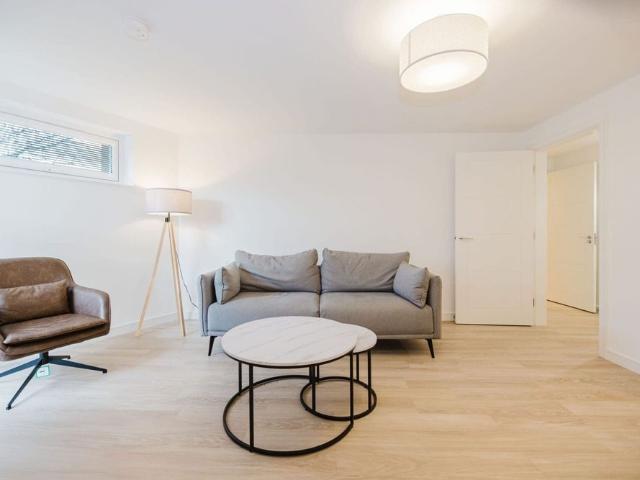0607L Pinkhill Park, Edinburgh, EH12 7FJ