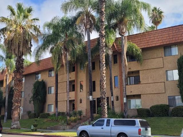 073 Canyon Crest Hills Apartments 2 Bedroom Apartment for Rent at 1005 Via Zapata, Riverside, CA 92507 Canyon Crest