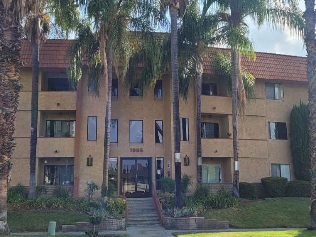 073 Canyon Crest Hills Apartments 2 Bedroom Apartment for Rent at 1005 Via Zapata, Riverside, CA 92507 Canyon Crest