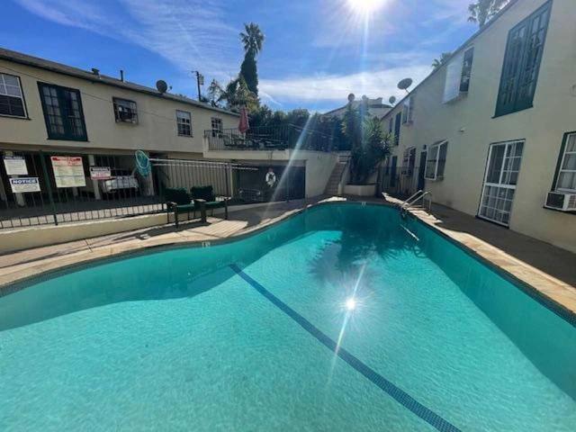 091AGR RCLA 1 Bedroom Apartment for Rent at Brentwood Colonial, Los Angeles, CA 90049 Brentwood