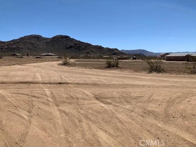 0 Nightshade Rd, Apple Valley, CA 92307 | MLS #HD22095 | Compass