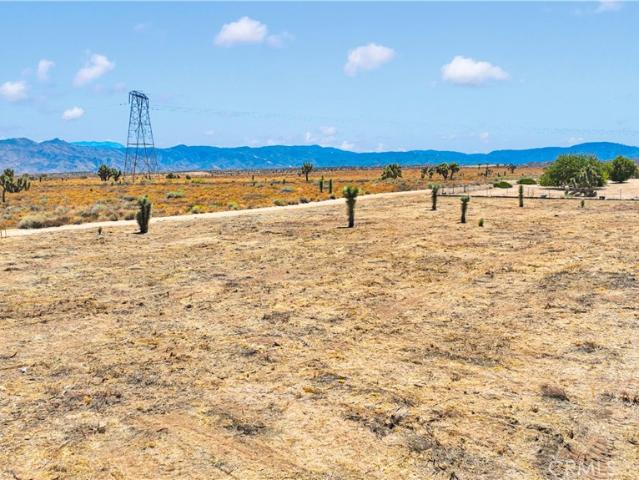 0 Bandicoot Trail, Oak Hills, CA 92344 | MLS #IV25216