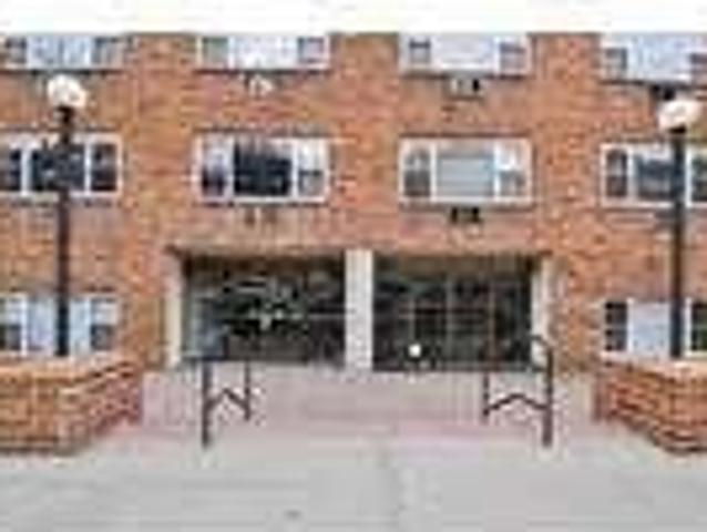 0 bedroom in Mineola NY 11501