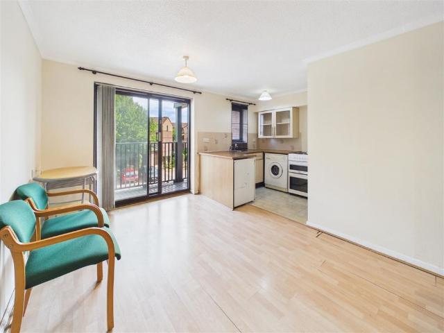0 bedroom Studio flat to rent