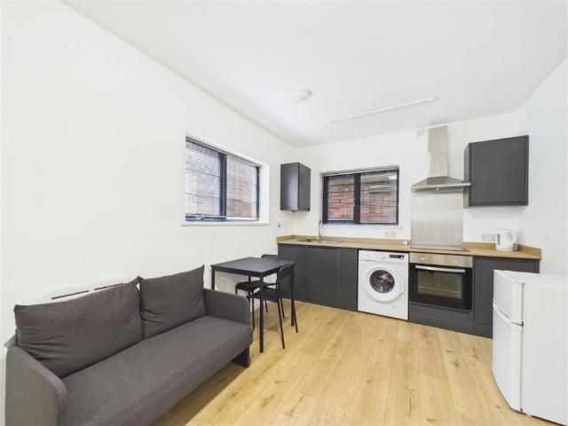 0 bedroom Studio flat to rent