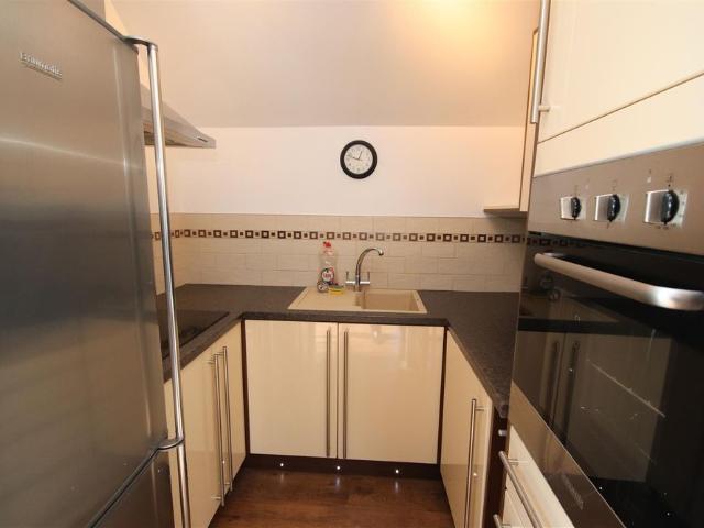0 bedroom Studio to let