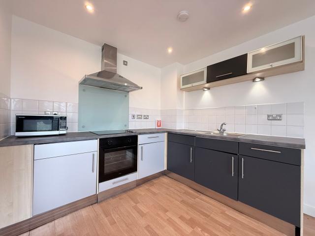 0 Bedroom Studio to Let