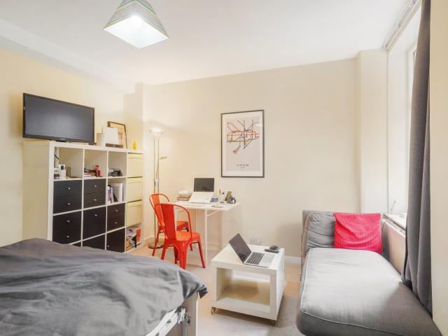 0 bedroom property in 29 Abercorn Place, St John's Wood, London, NW8 £1,690 pcm | Chestertons