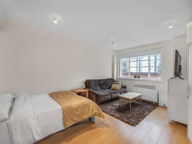 0 bedroom property in Charing Cross Road, Covent Garden, London, WC2H £438 pw | Chestertons