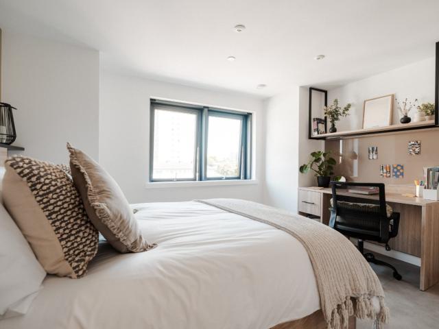 0 bedroom property in Childers Street, London, SE8 £1,388 pcm | Chestertons